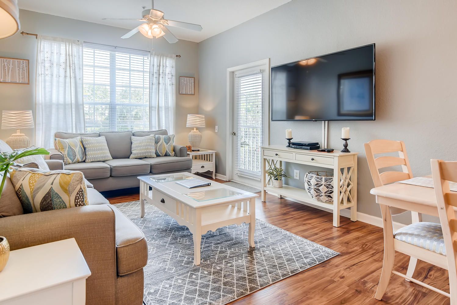 The Palms Retreat 3 Bedroom/ 2 Bath Condo | Rentals by Robin Spear